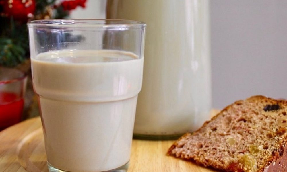 Cola de mono, típico licor chileno en tiempo de navidad - itChile