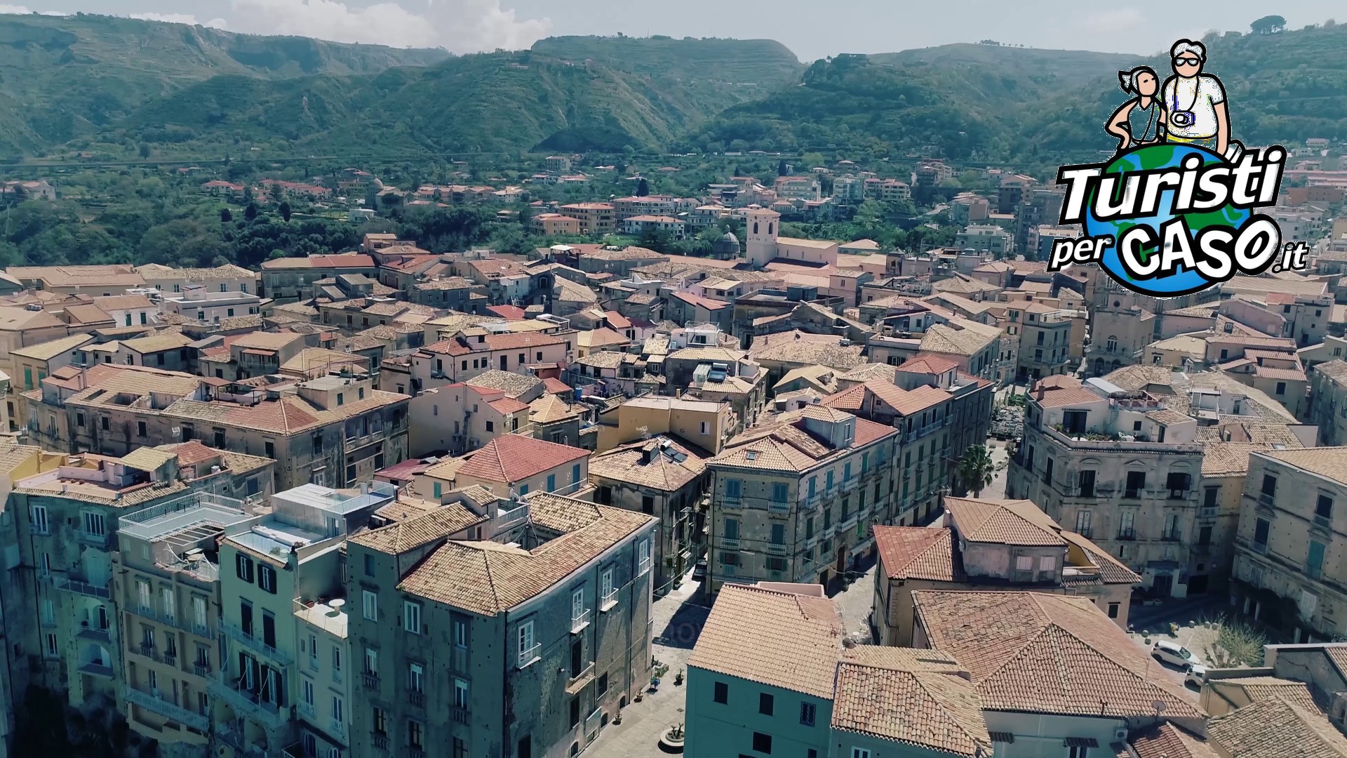 Turisti per caso promuove Tropea, terra di tradizioni antiche e sapori ...